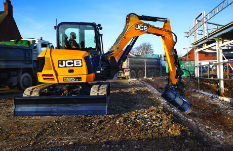 JCB Finance launches £60m fund to support Britain's builders | Project ...