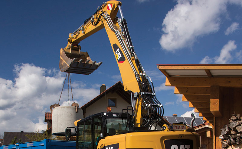 Cat M317F Wheeled Excavator lifting | Project Plant
