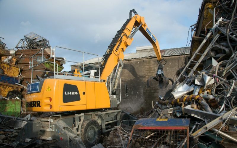 Material handler shows its metal in Grangemouth | Project Plant