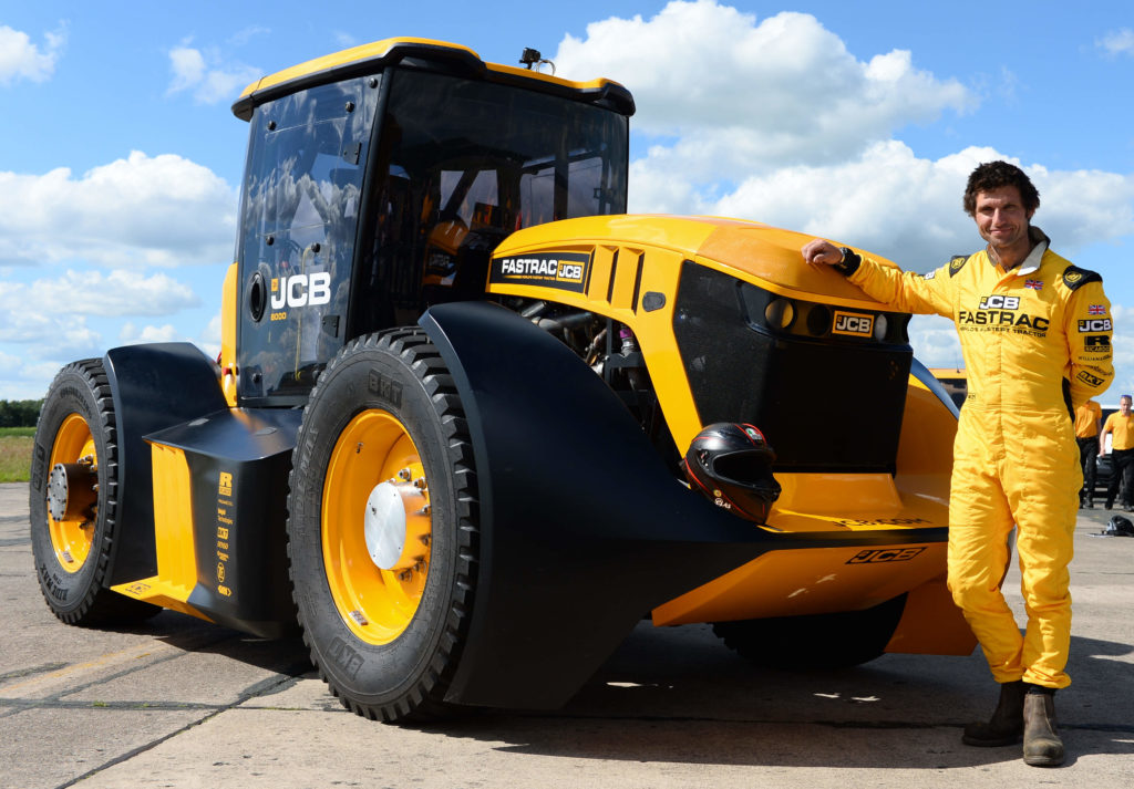 JCB Fastrac sets new British speed record | Project Plant