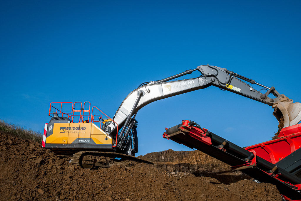 Quarry operator opts for 30-tonner | Project Plant