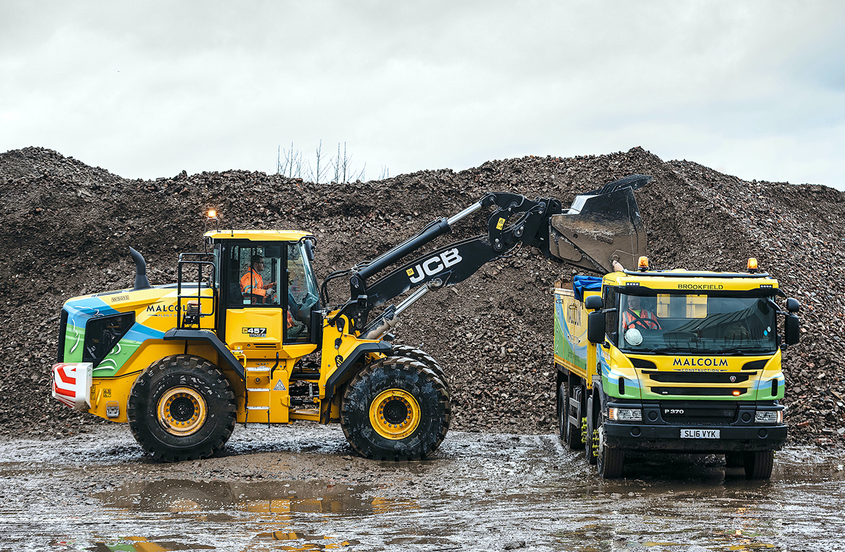 Malcolm Group completes landmark Stage V wheel loader purchase ...