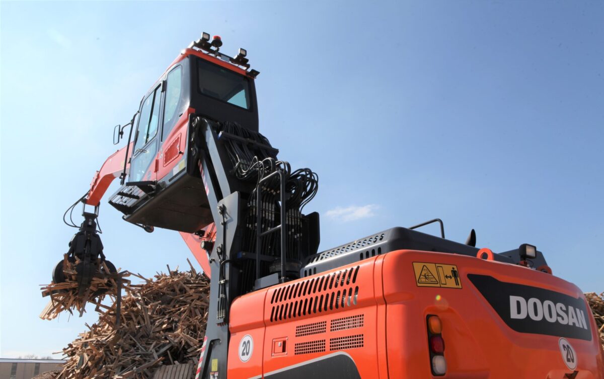 Material matters: Doosan introduces 23-tonner | Project Plant