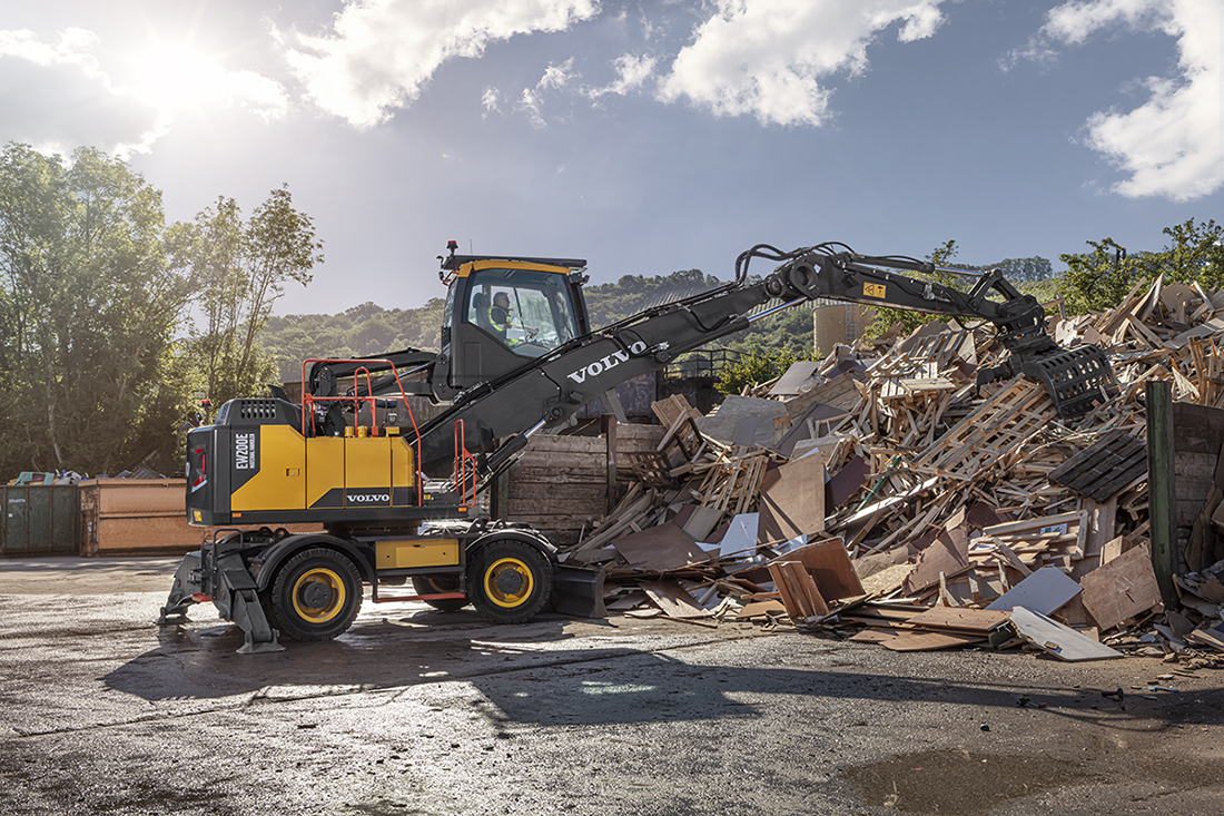New Volvo material handler introduced | Project Plant