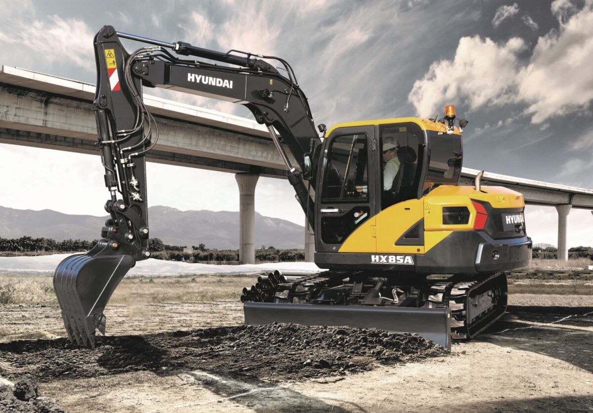New Hyundai machine shows its muscles on tight job sites | Project Plant