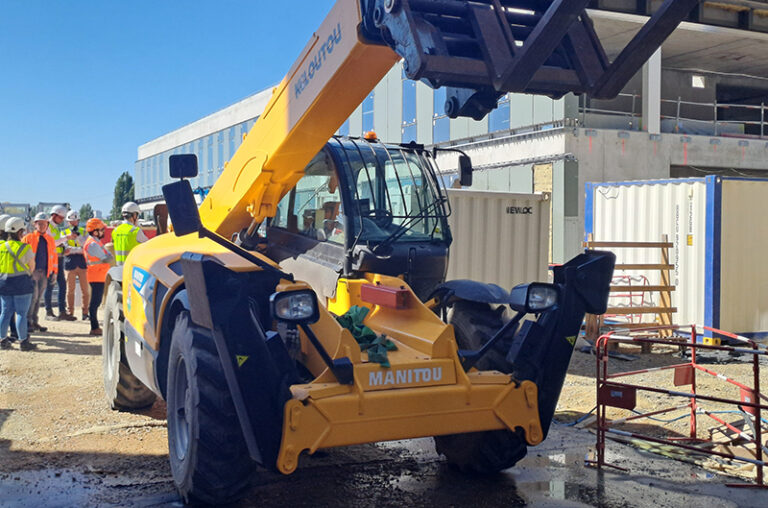 'Retrofit' telehandler makes healthy start on hospital construction ...